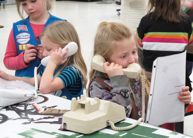 Girl Scouts — phone training | StateImpact Idaho