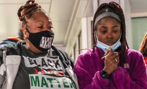 Protest follows police killing of Oklahoma City man | StateImpact Oklahoma