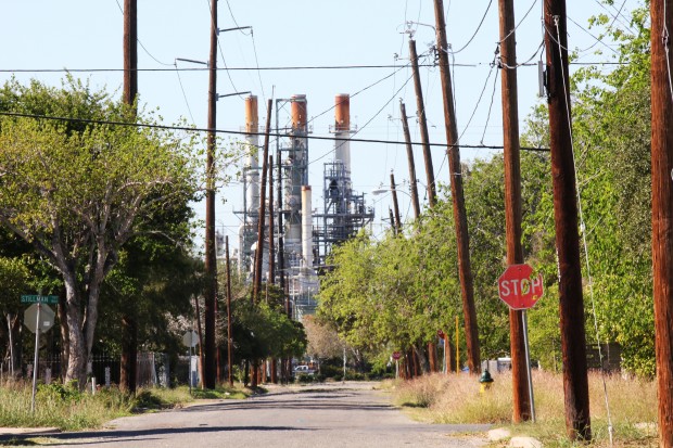 Refinery Row Residents Attend Environmental Summit | StateImpact Texas